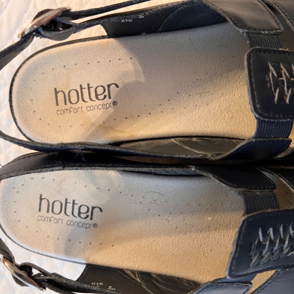 Hotter Comfort Concept Matter Black Leather Sandals - Gem